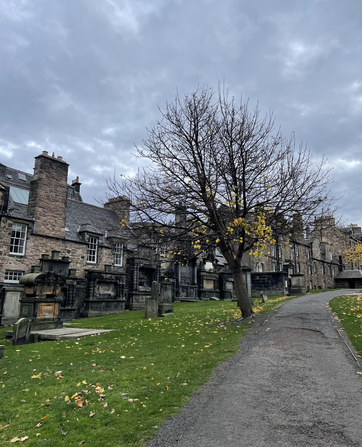 5 Spooky Facts About Edinburgh - Wistful Adventures